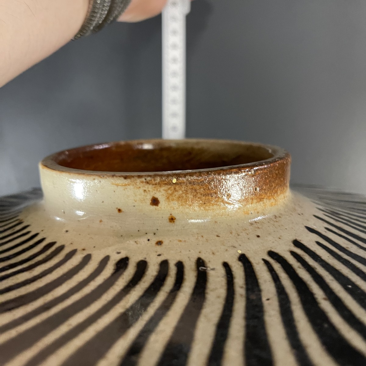 important vase africaniste art déco en grès salé grand feu réalisé vers ...